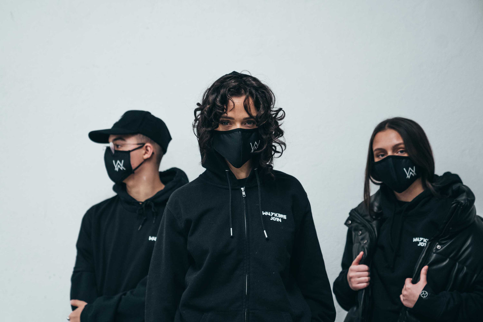 Alan Walker Merchandise | Logo ZIP Hoodie | Black – ALAN WALKER | STORE