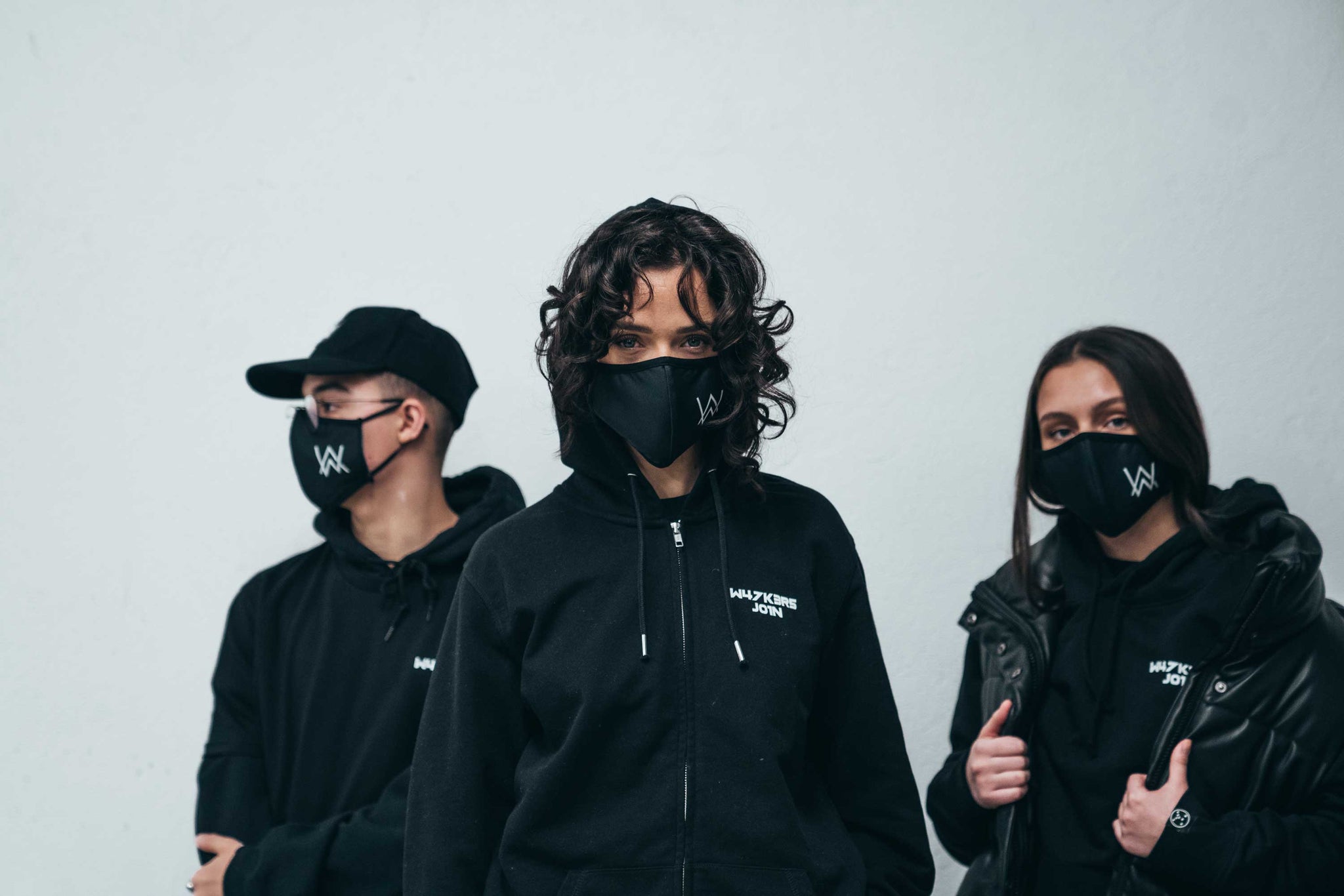 Alan Walker Merchandise | Logo ZIP Hoodie | Black – ALAN WALKER | STORE